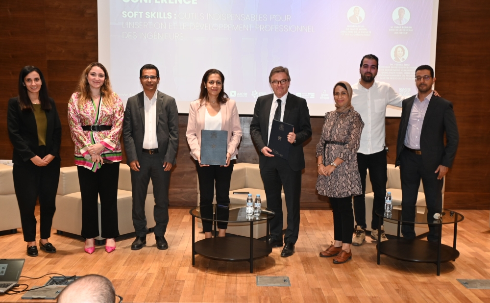 SIGNATURE D'UNE CONVENTION CADRE DE PARTENARIAT AIEM - RBS UIR SIGNATURE D'UNE CONVENTION CADRE DE PARTENARIAT AIEM - RBS UIR
